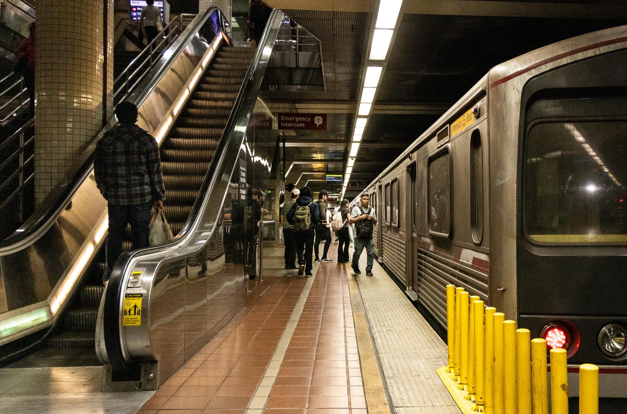 Metro Begins Tap-to-Exit Pilot Program to Boost Safety on Train Lines ...