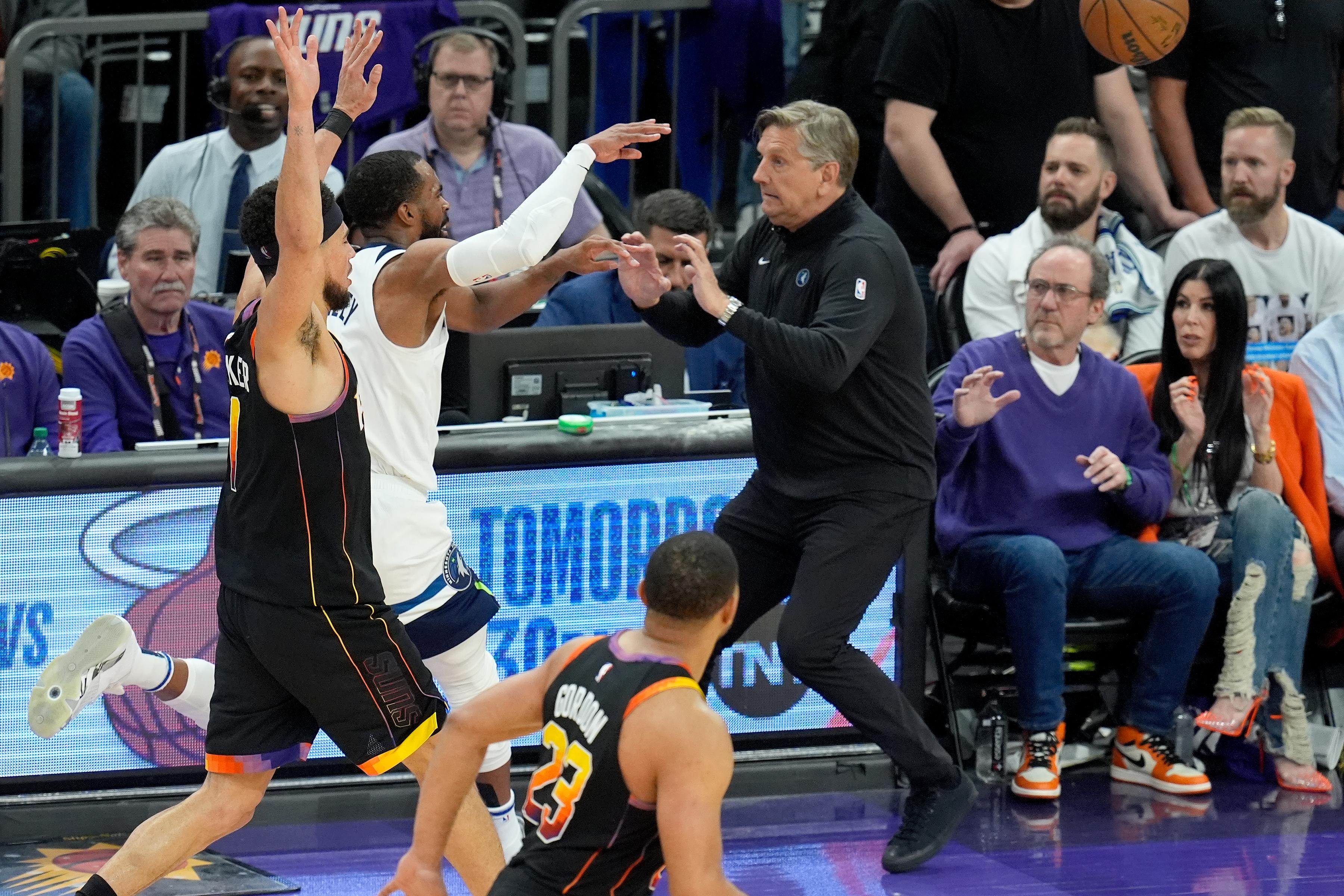 Timberwolves Coach Finch Set for Knee Surgery After Sideline Collision ...