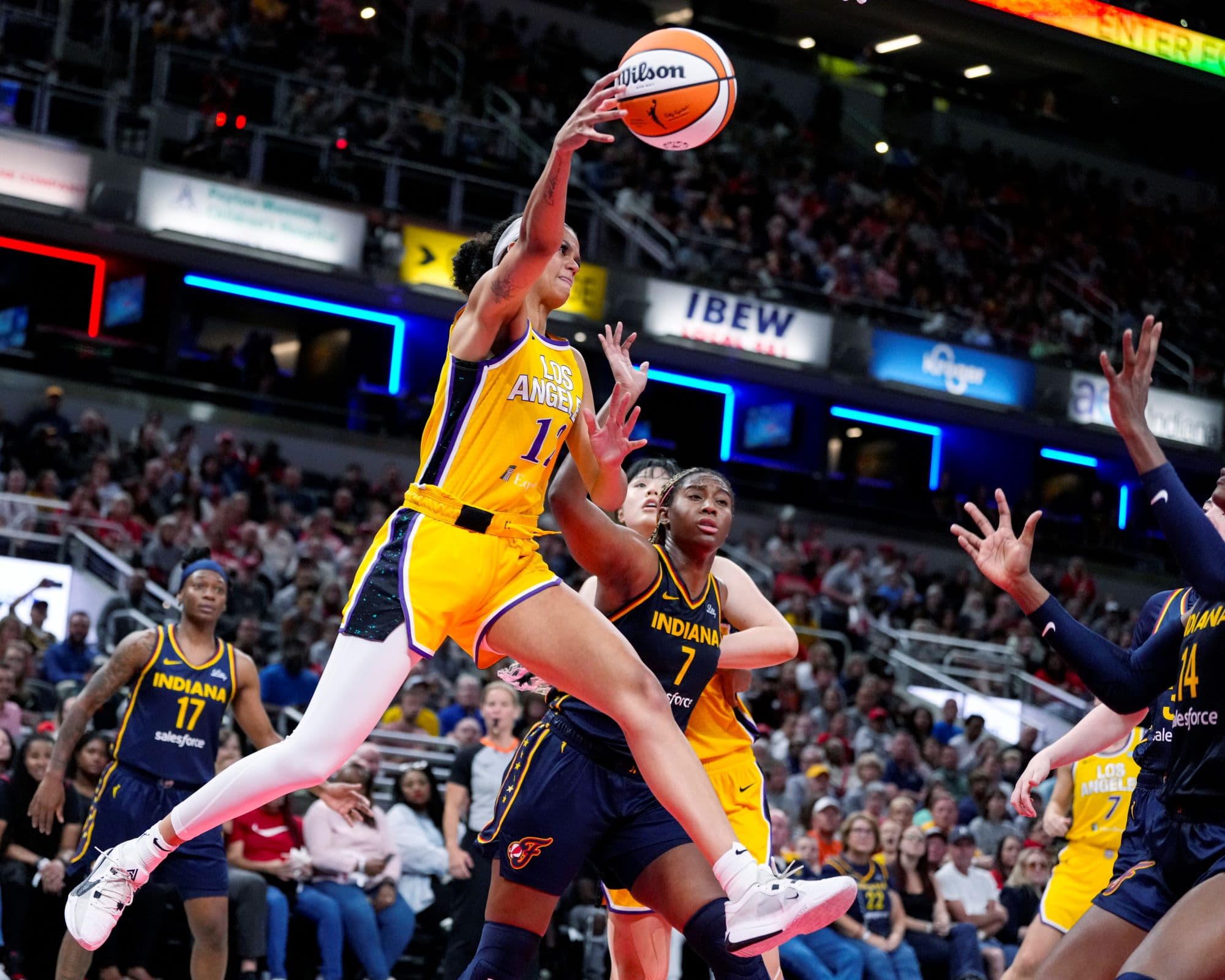 Sparks Blitzed Early, Fall to Minnesota for Third Consecutive Loss ...
